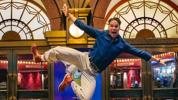 Louis Gaunt to join Mary Poppins as Bert