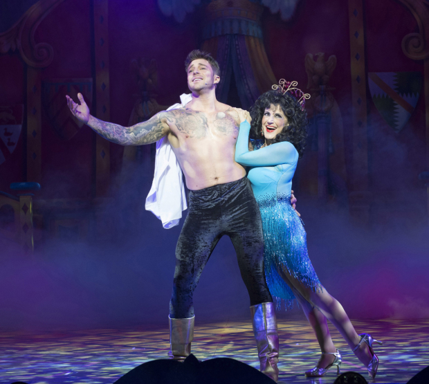 Review: Snow White and the Seven Dwarfs (Theatre Royal Plymouth)