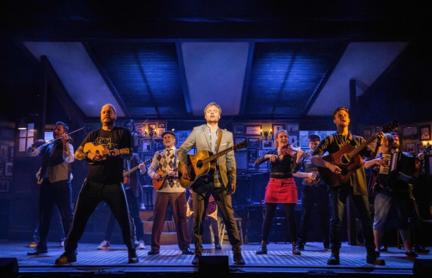 Once musical tour: first look at the award-winning show