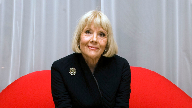 'An unforgettable leading figure in British theatre' – the arts world ...