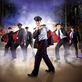 1st Night Photos: Kenny Doughty, Craig Gazey and cast celebrate at Full ...