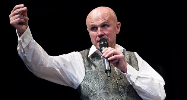 Tim Crouch: 'It can be difficult when you come with a reputation'