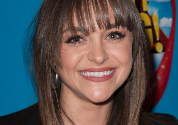 Cassie Compton Stars In Uk Premiere Of See What I Wanna See
