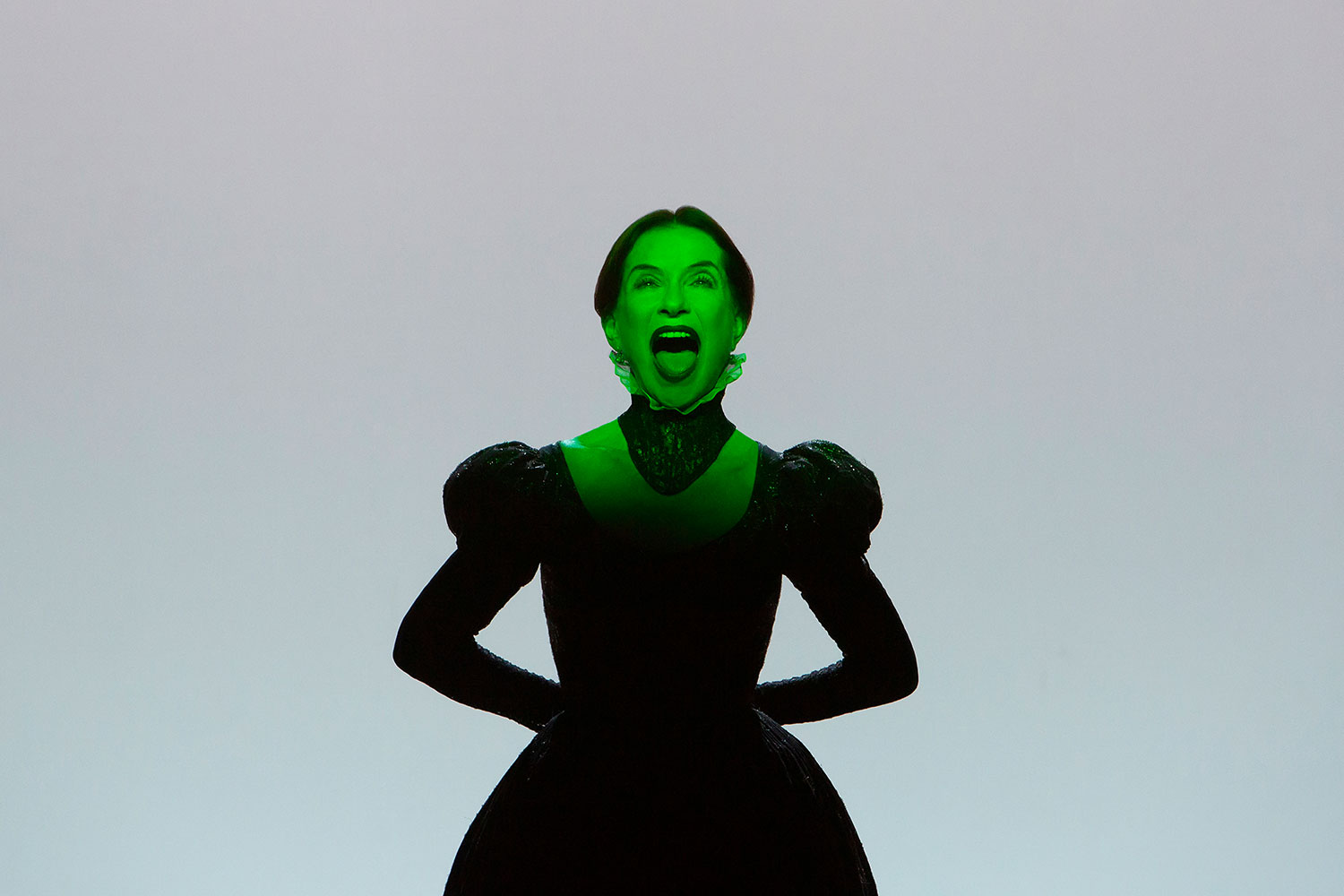 Mary Said What She Said At The Barbican With Isabelle Huppert Review