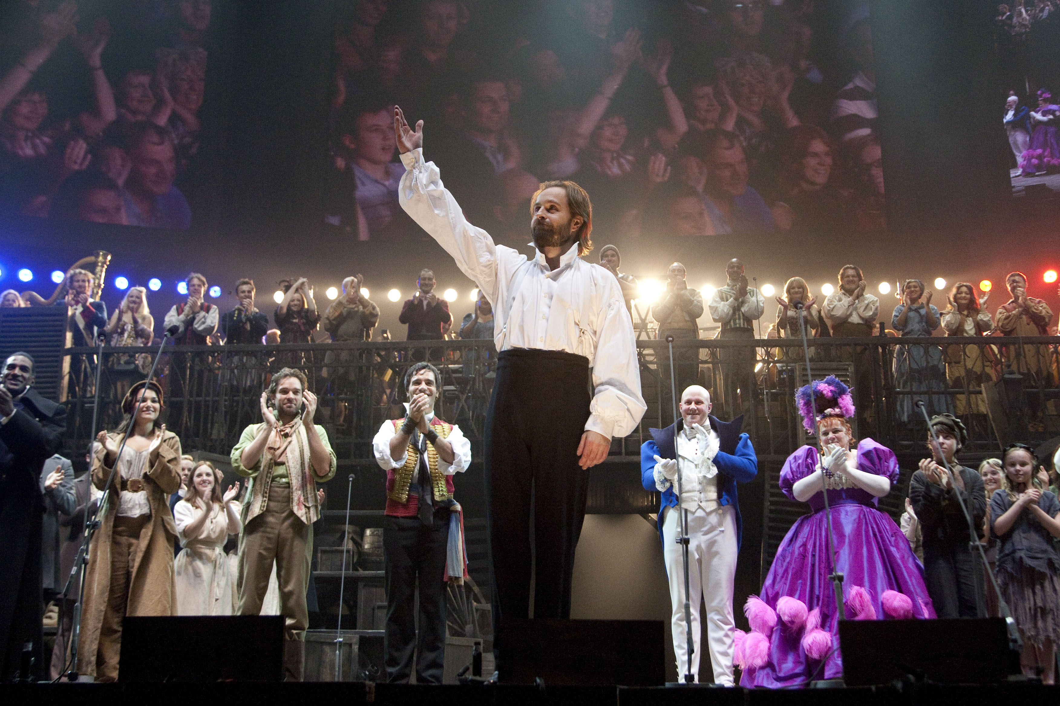 Les Misérables announces nationwide 40th anniversary community ...