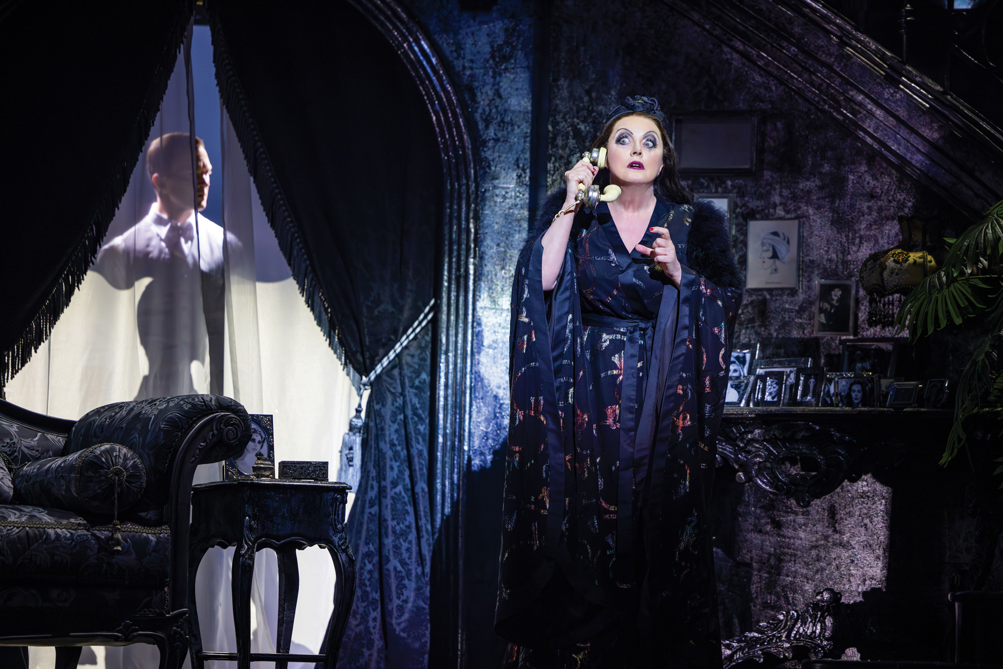 Sunset Boulevard with Sarah Brightman first look – with the show’s set ...