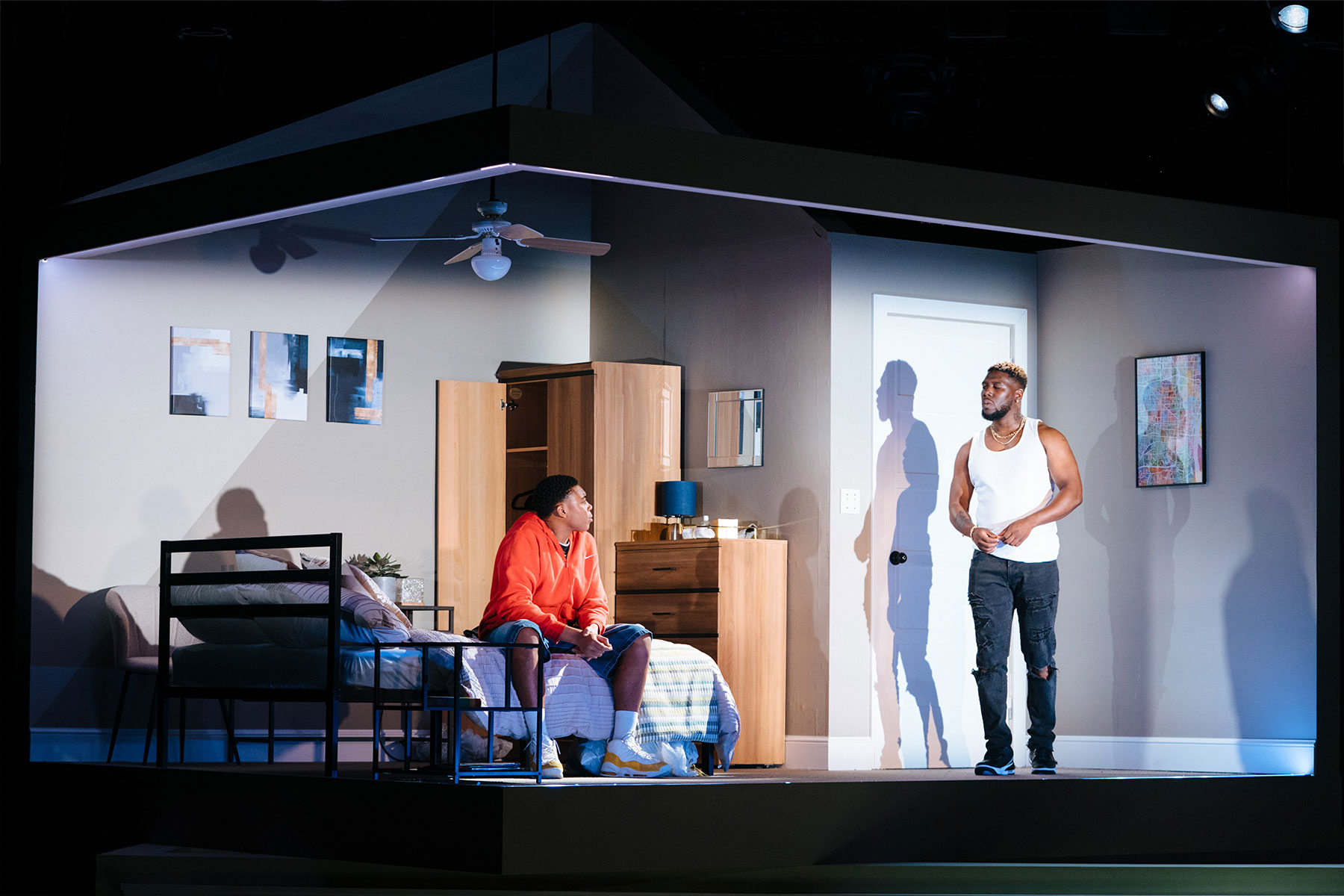 The Hot Wing King at the National Theatre – first look