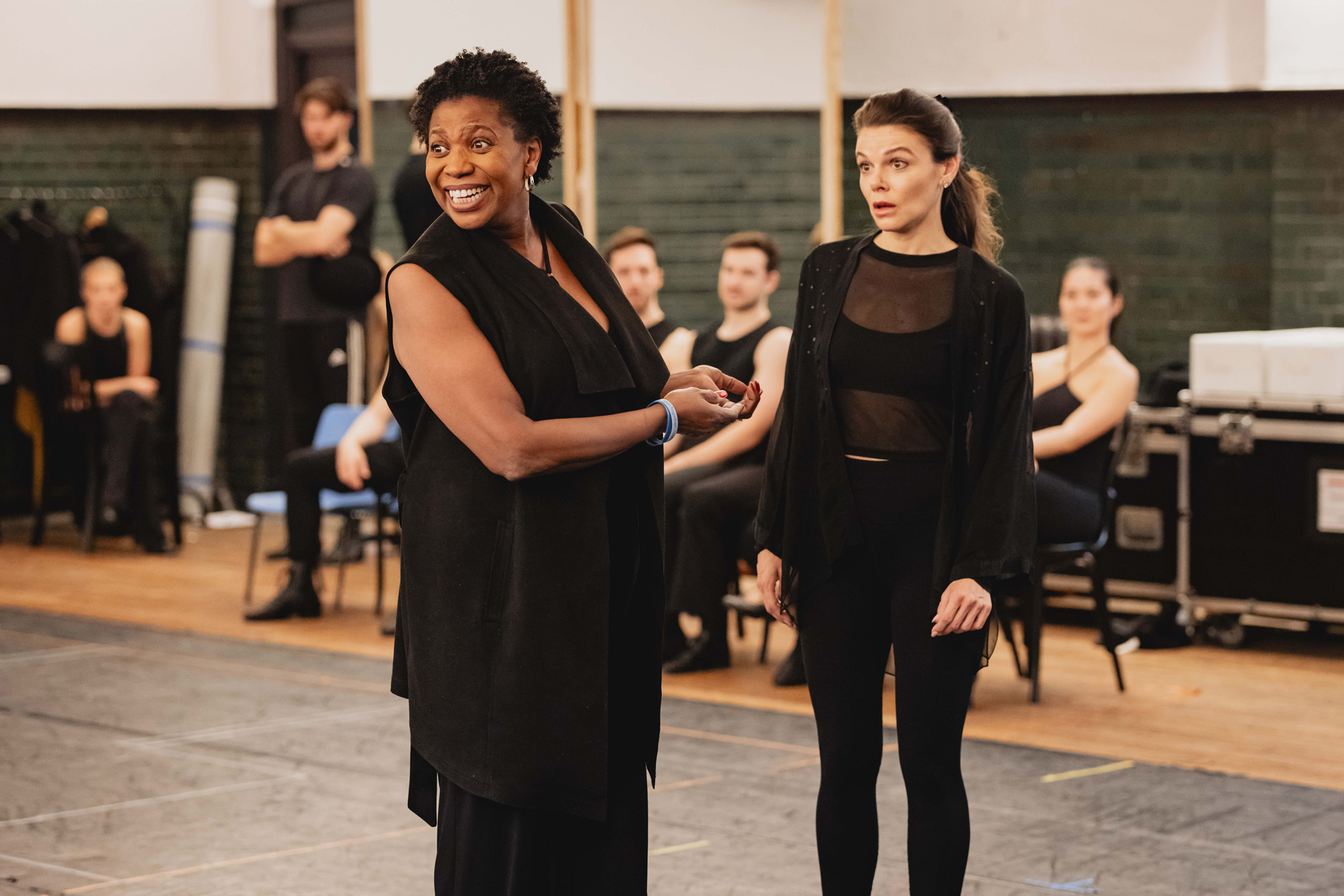 Chicago tour – first look at rehearsals with Brenda Edwards, Kevin ...