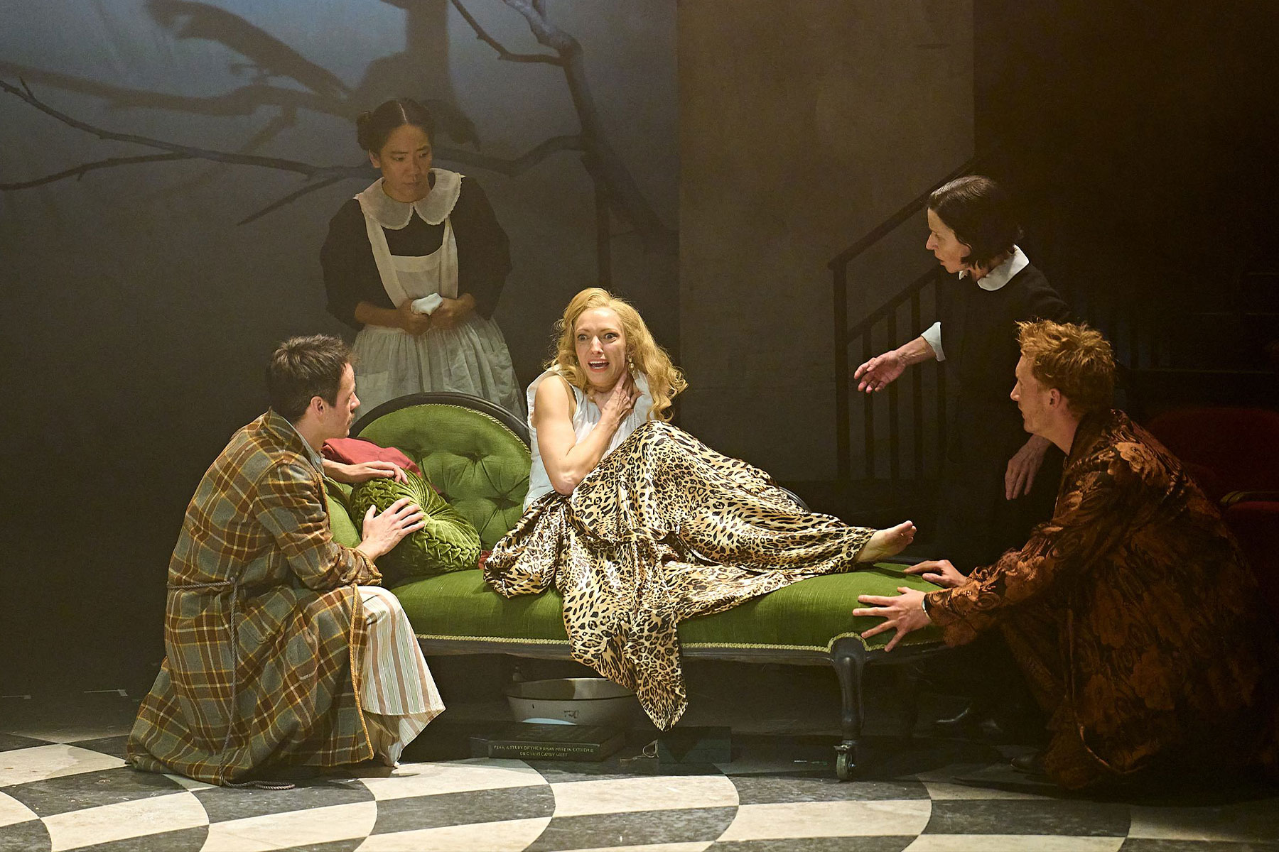 The Cat and the Canary at Chichester’s Minerva Theatre – review