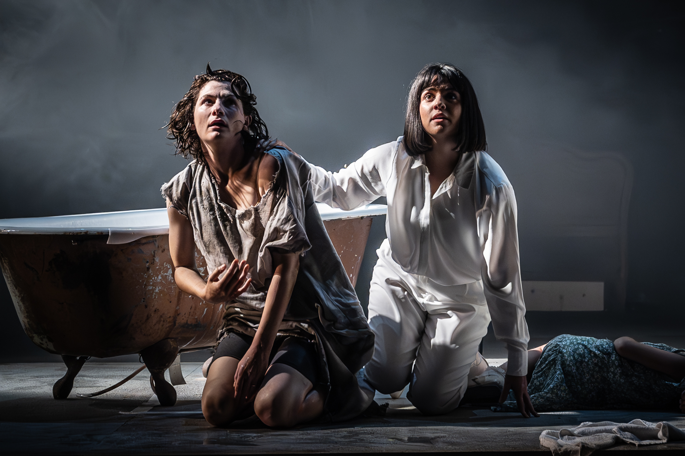 The Duchess (of Malfi) with Jodie Whittaker reveals production photos