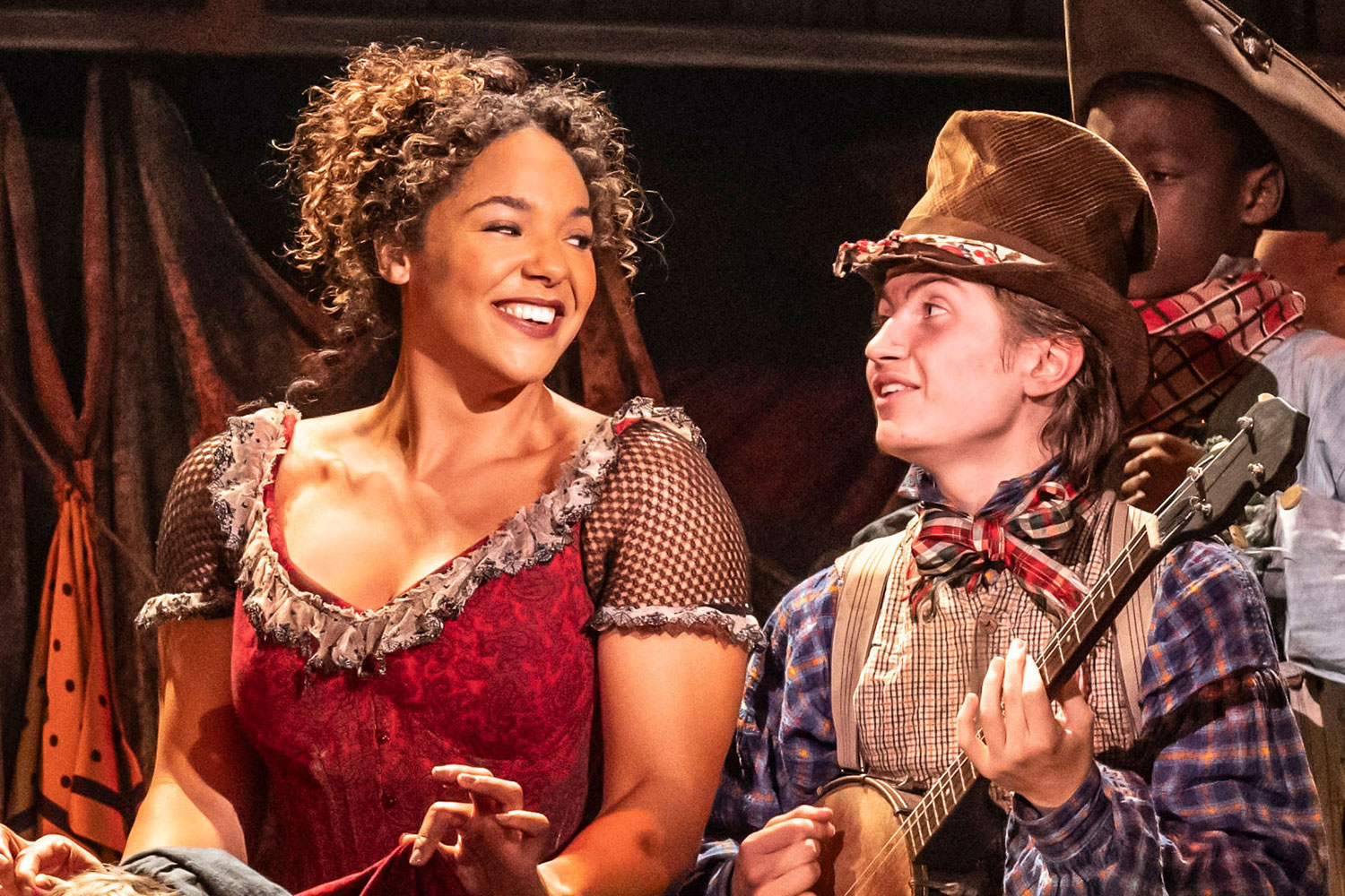 Oliver! announces complete West End casting