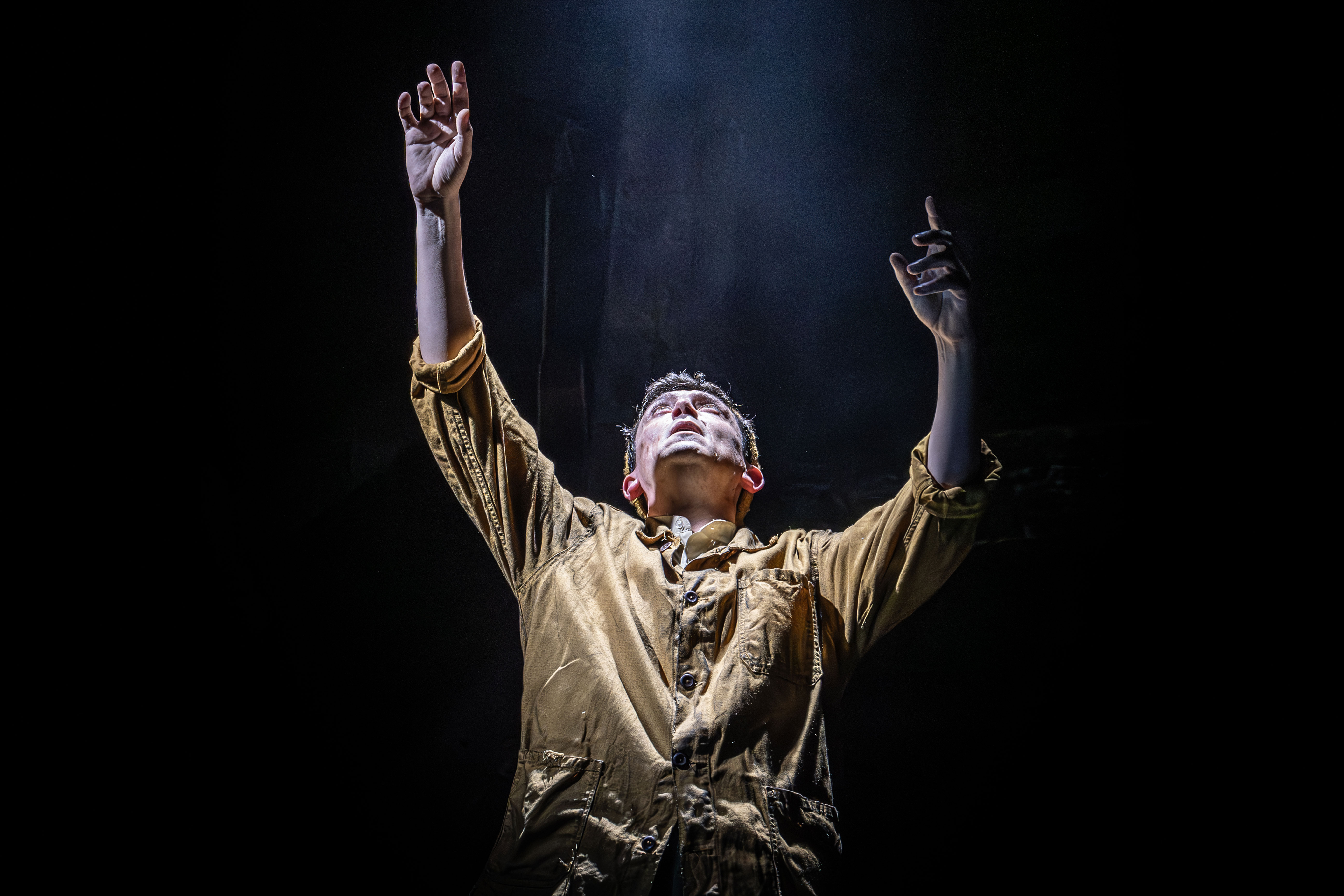 Who is John Dagleish? Musical career, stage shows and more