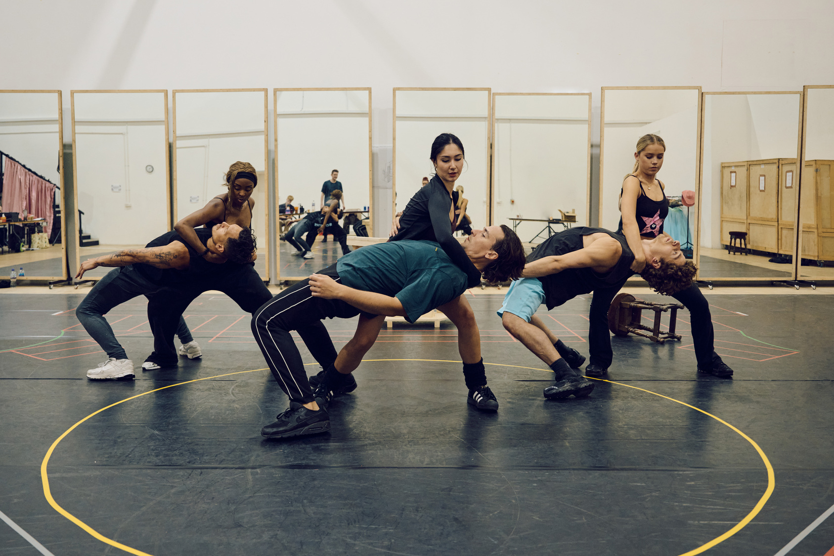 Dita Von Teese’s Diamonds and Dust with Faye Tozer releases rehearsal ...