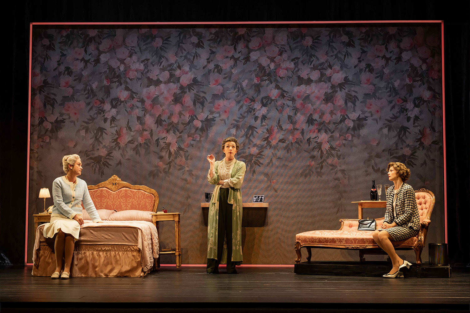 Oxford theatre venues, shows, news and more