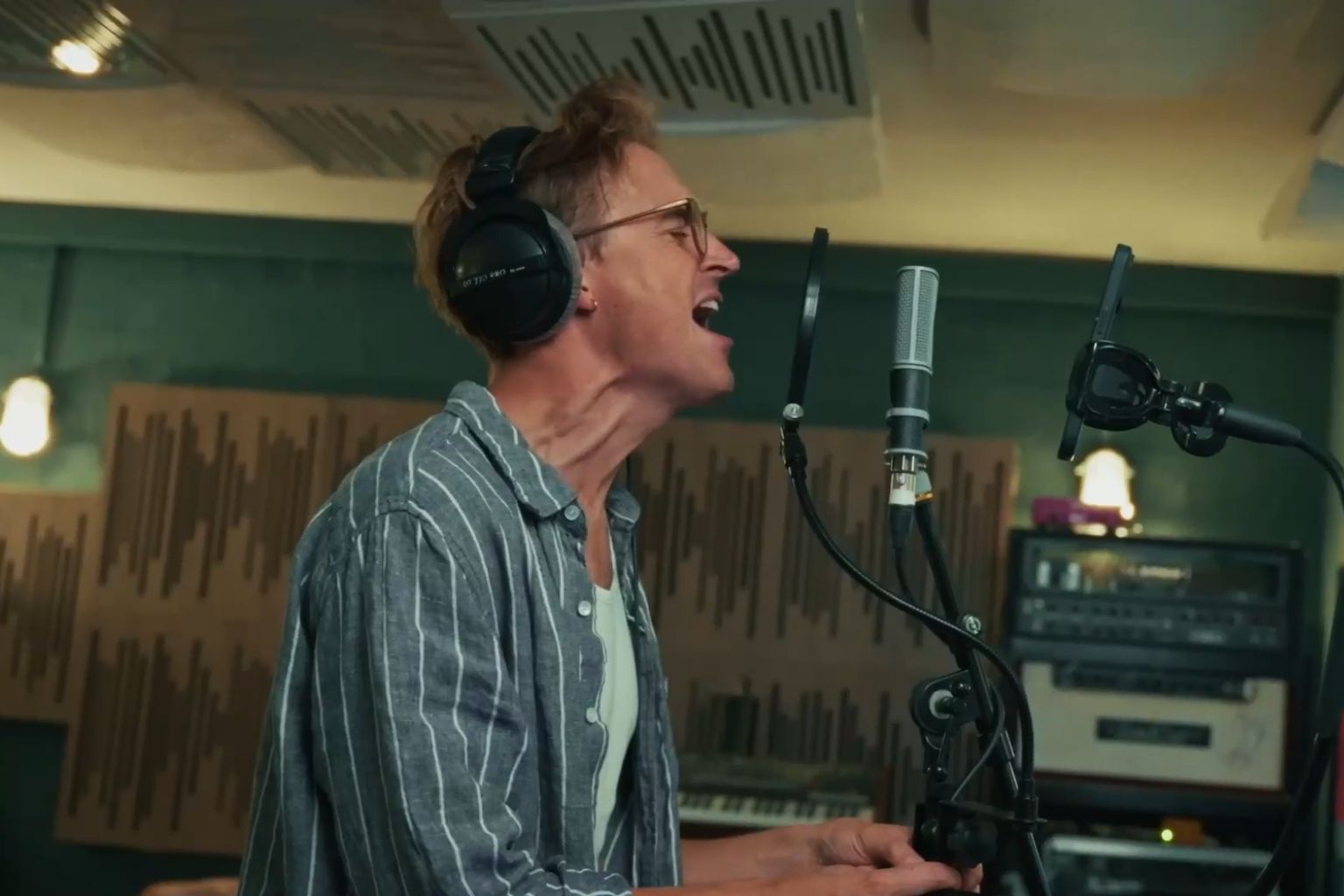 Paddington The Musical releases first listen to Tom Fletcher performing ...