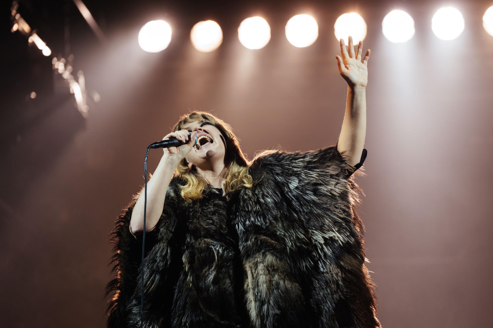 Rebecca Lucy Taylor in West End revival of Teeth ‘n’ Smiles – first ...