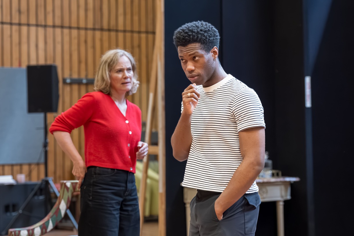 National Theatre releases rehearsal photos of Sandra Oh and the cast of ...