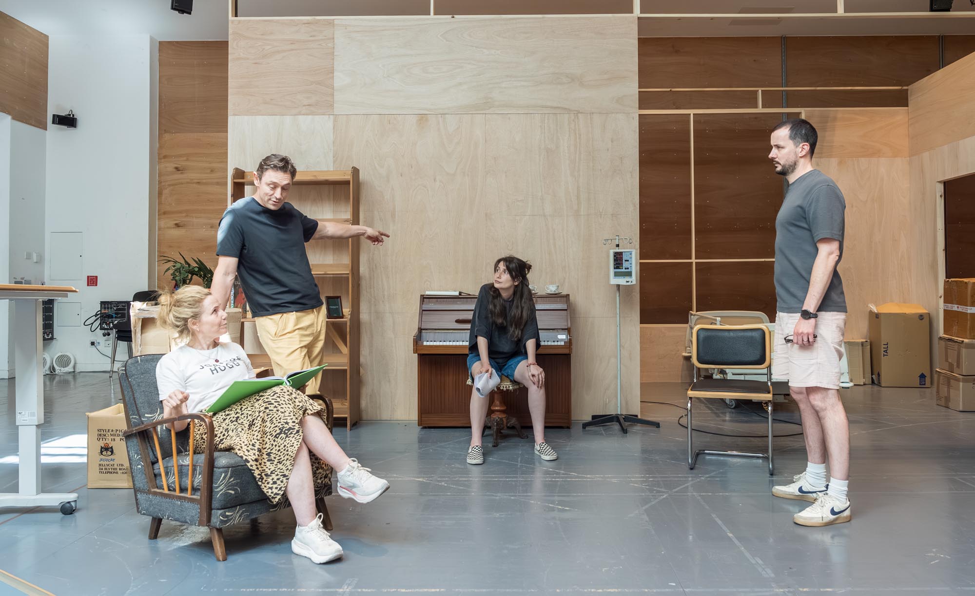 Relics with Sally Phillips, JJ Feild, Charly Clive and Sam Swainsbury ...